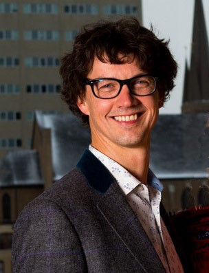 Bryan Strom – Kelvin Grove School